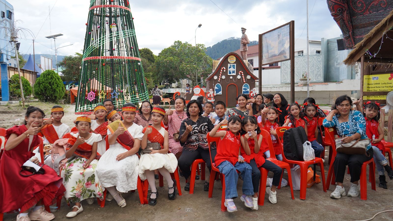 *Christmas Season Balige Semarakkan Sukacita Natal* - LPRINEWS.COM